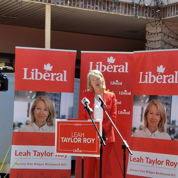 自由党候选人莉雅泰勒(Leah Taylor Roy)华社媒体见面会列治文山举行 – 多伦多新闻网